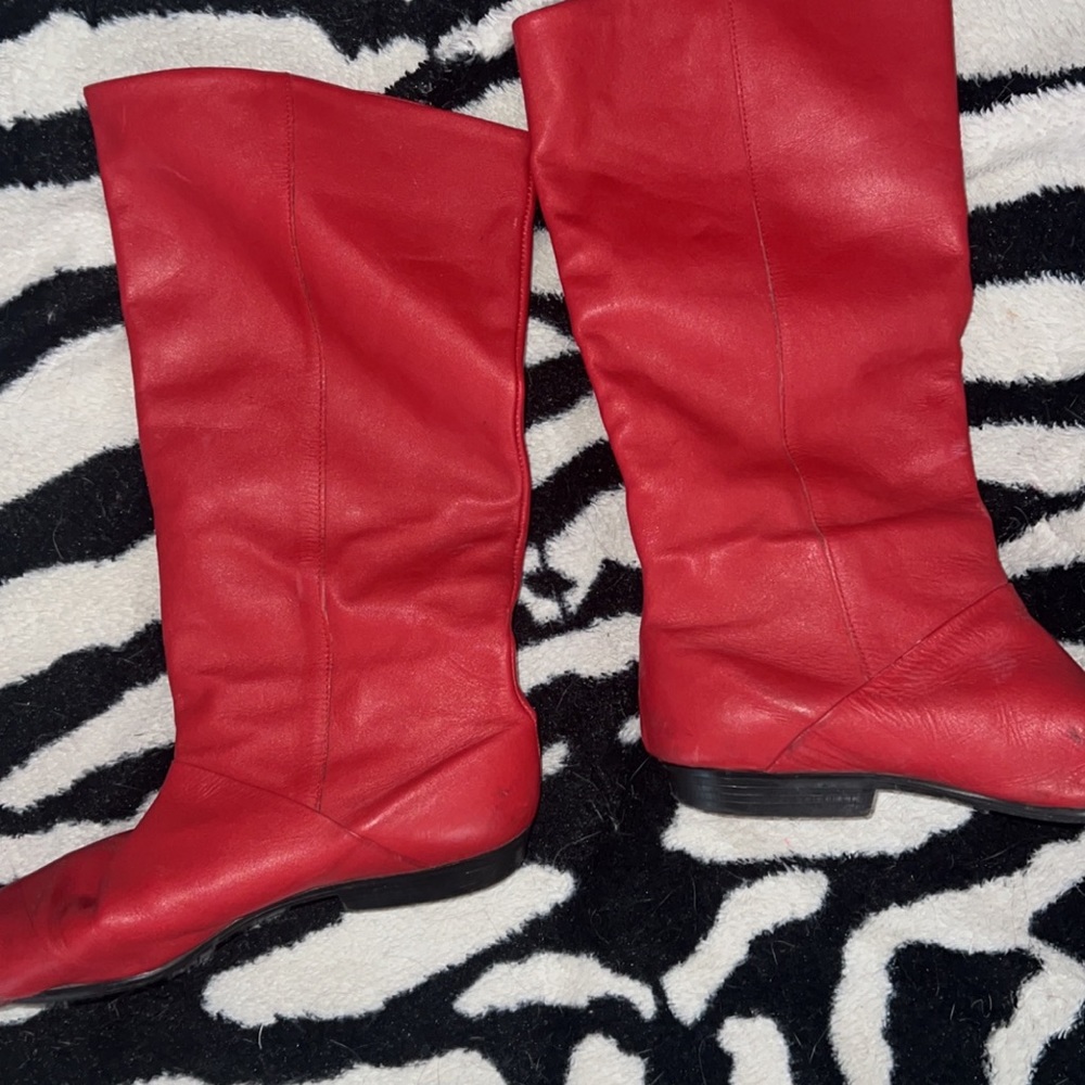 Red Peter Pan Style Boots - Gem